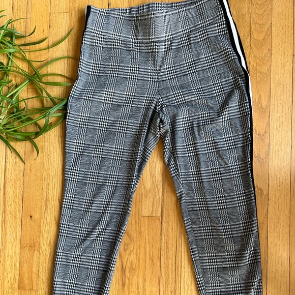 Pants & Jumpsuits | Black White Patterned Pants I Size 28 | Poshmark
